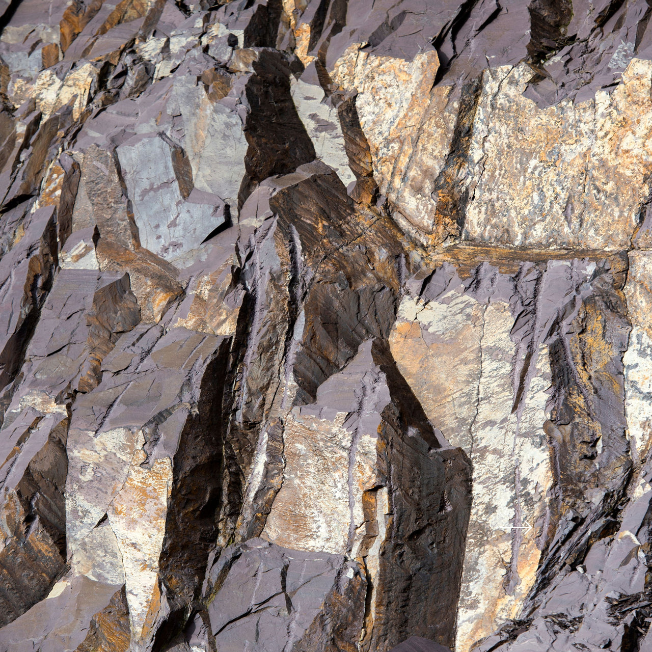 Ardennes-Coticule, le seul producteur des célèbres pierres à aiguiser ...